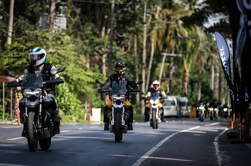 2019 Moto Guzzi V85TT - First ride impressions | MotoDeal