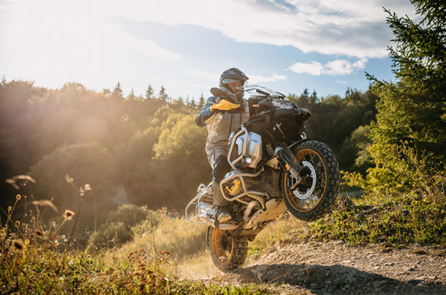 BMW is celebrating 40 years of adventure by unveiling the 2021 R 1250 ...