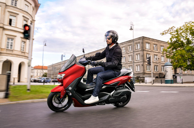 Check out the new Yamaha NMAX 125 launched in Japan | MotoDeal
