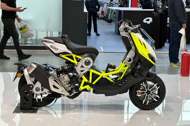 Italjet unveils the new Dragster 300 at EICMA 2023 | MotoDeal