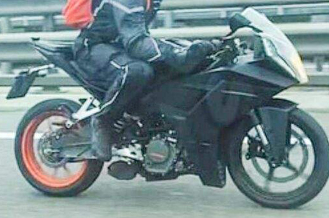 KTM’s upcoming RC sportbike has been spotted on the road | MotoDeal