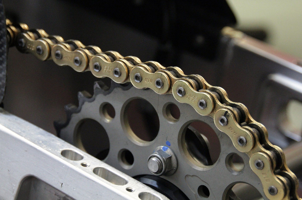 How to replace your motorcycle's chain | MotoDeal