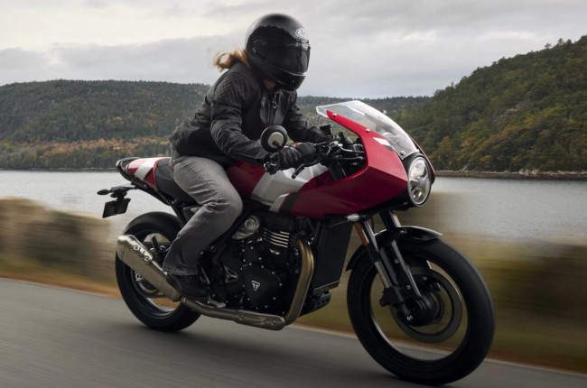 Triumph Grows Its 400cc Range With New Tracker and Thruxton | MotoDeal